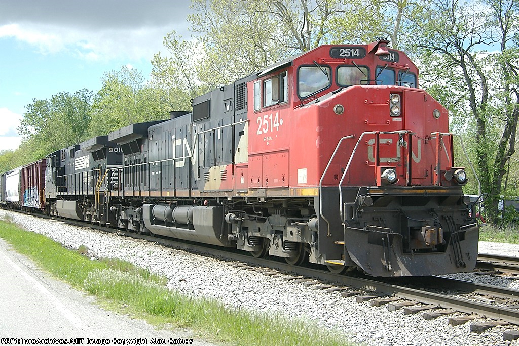 CN C44-9W 2514